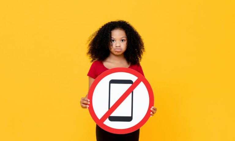 Verbod op mobieltjes in school - Onderwijs van Morgen